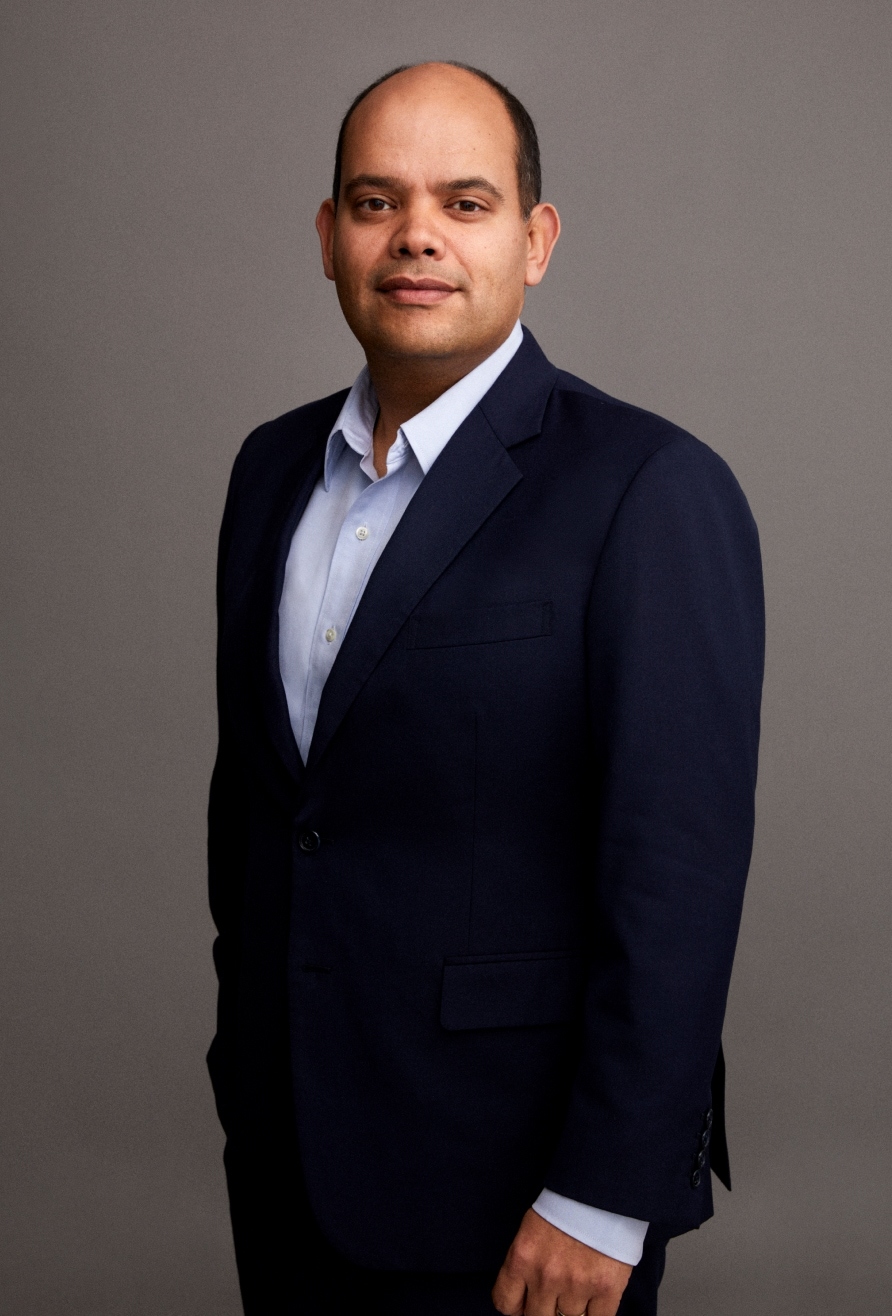 Max Almodovar | Team | Trilantic Capital Management